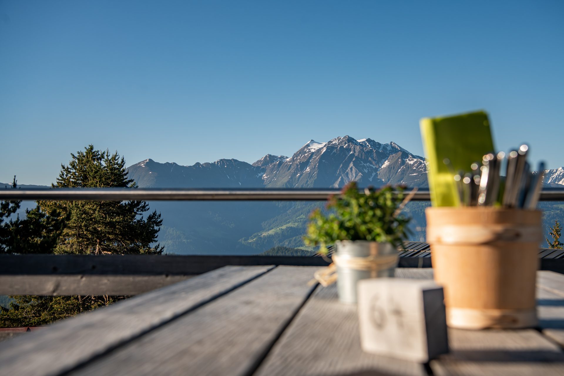 Berghaus Foppa | Grüezi und Servus | Flims